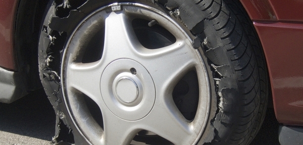 ¿Cuáles son las principales causas de desgaste en tus llantas?