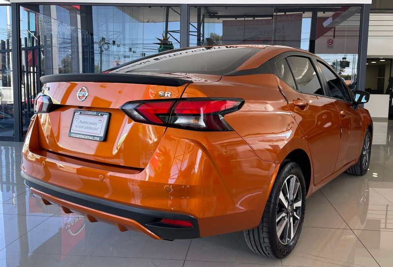 Seminuevos Gocar - Nissan-Versa-2022