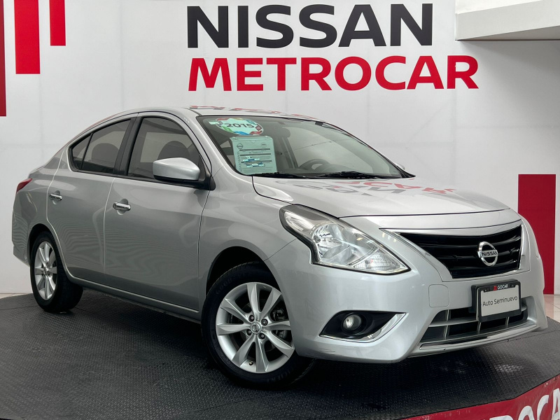 Seminuevos Gocar - Nissan-Versa-2015