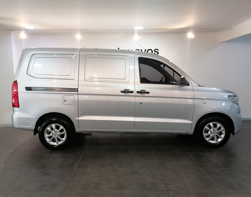 Seminuevos Gocar - Chevrolet-Comerciales-Tornado-Van-2022