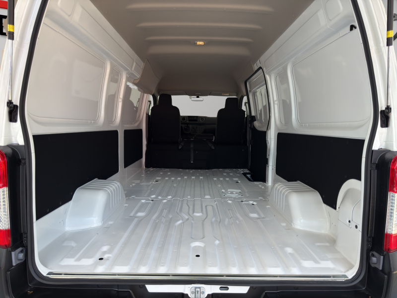 Nissan -Urvan Panel-2024 $578000 | 45km | Seminuevos Gocar | 688c2beb3da5c