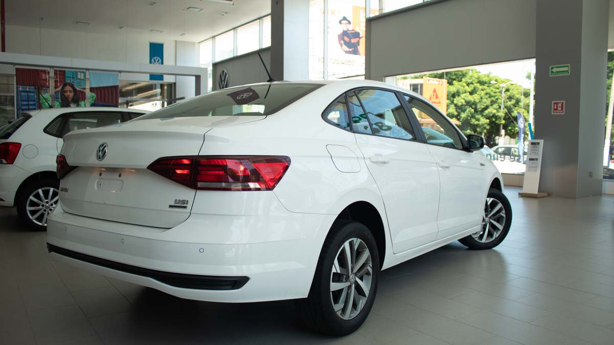 VOLKSWAGEN VIRTUS COMFORTLINE L4 1.6L 110HP FWD ABS BA AC TIP 2020 ...